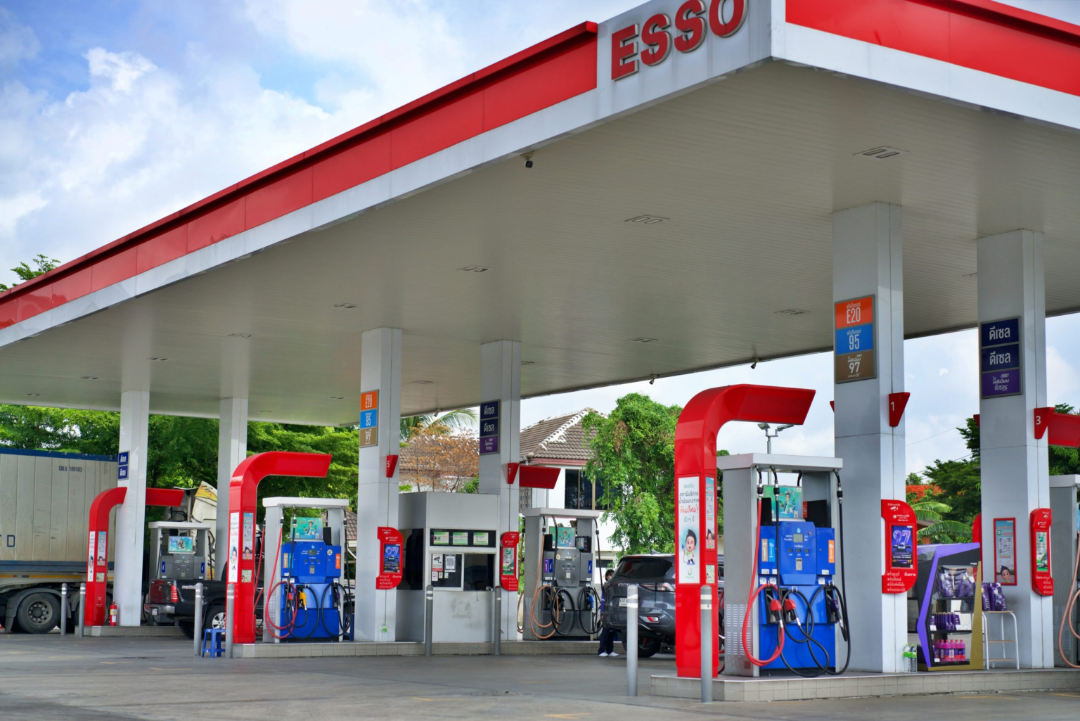 A GIGANTE ESSO COLOCA OS PÉS DE VOLTA NO BRASIL NO MERCADO DE ...